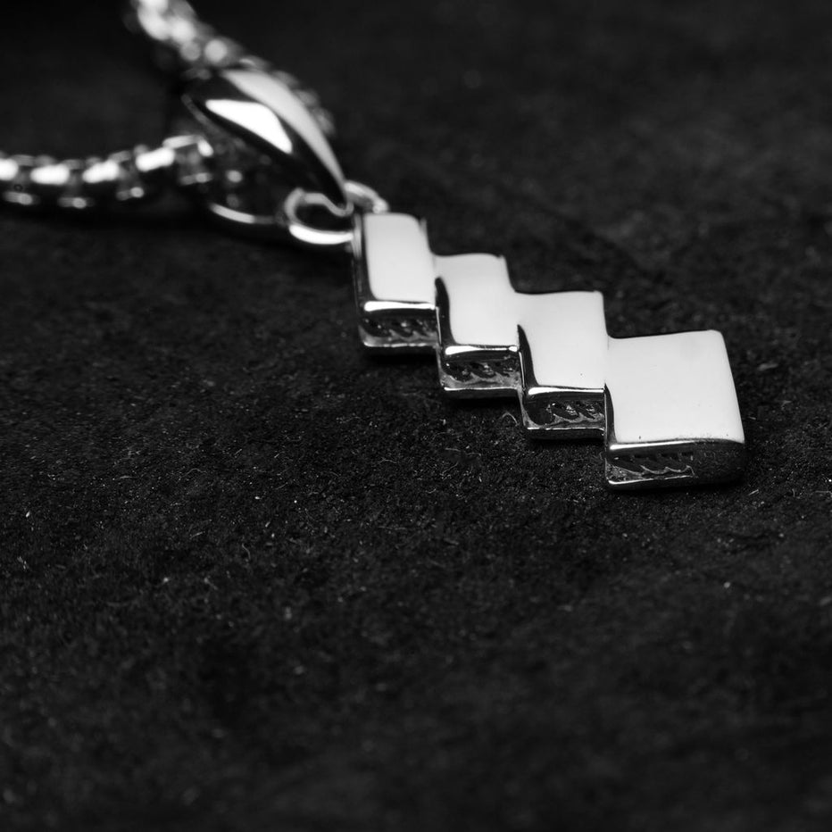 Silver Shide Amulet – TachibanaCo